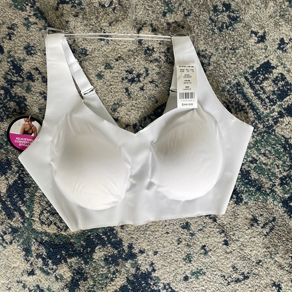 Intimates & Sleepwear | Nwt White Bra Large Smoothing Back | Poshmark